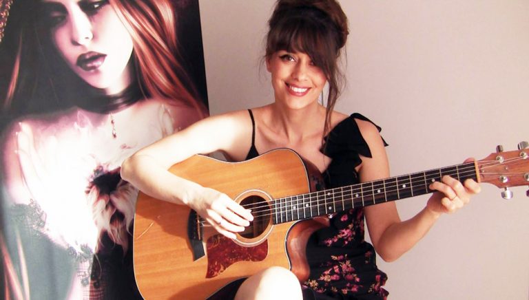 BIOGRAPHY - Stéphanie Valentin